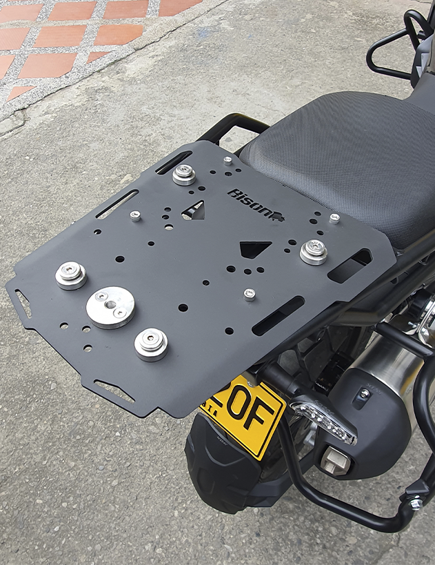 BASE BENELLI TRK 502 – MALETAS BISON